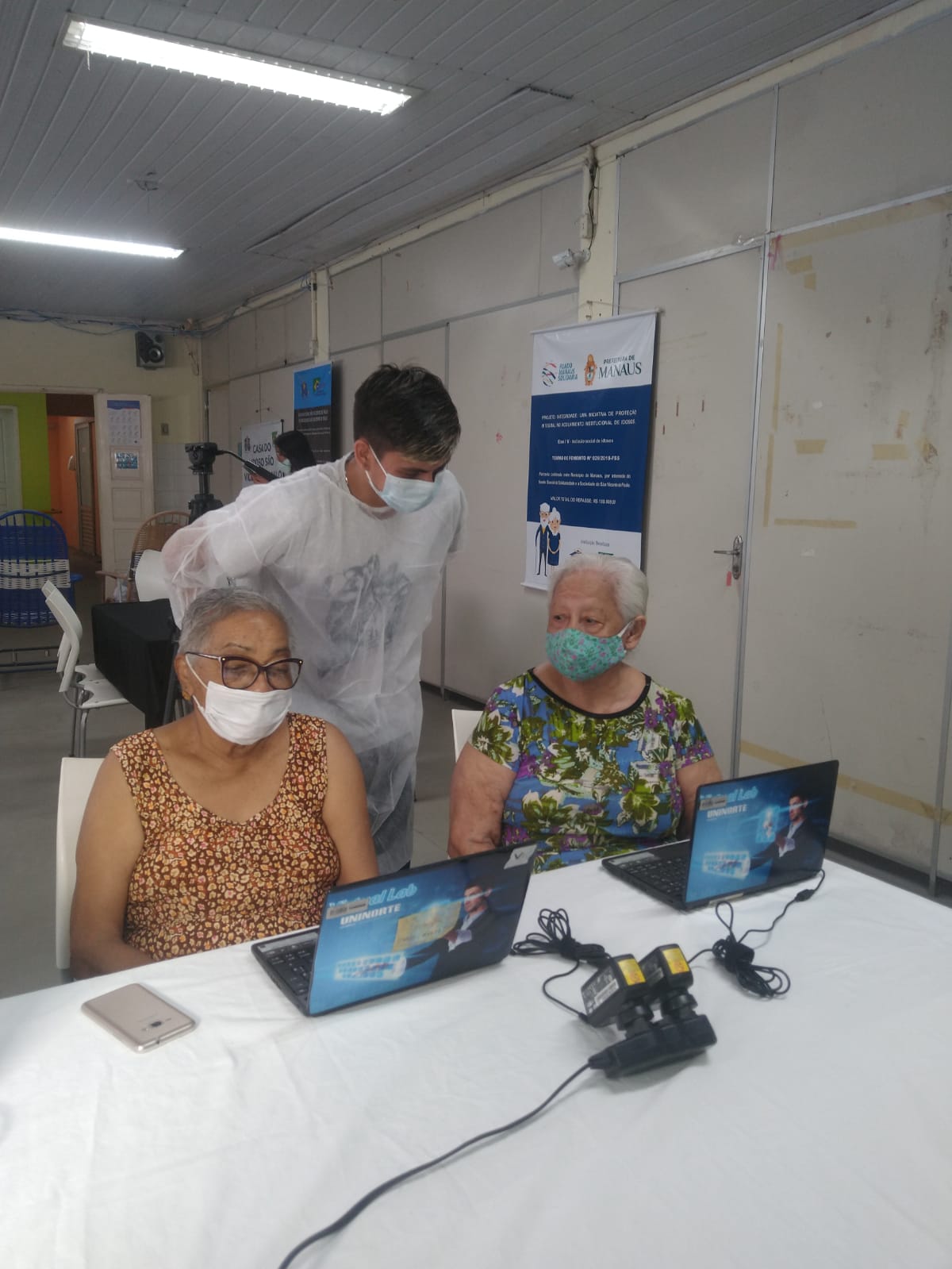 Em Manaus, projeto promove inclusão digital para idosos - UniNorte Manaus
